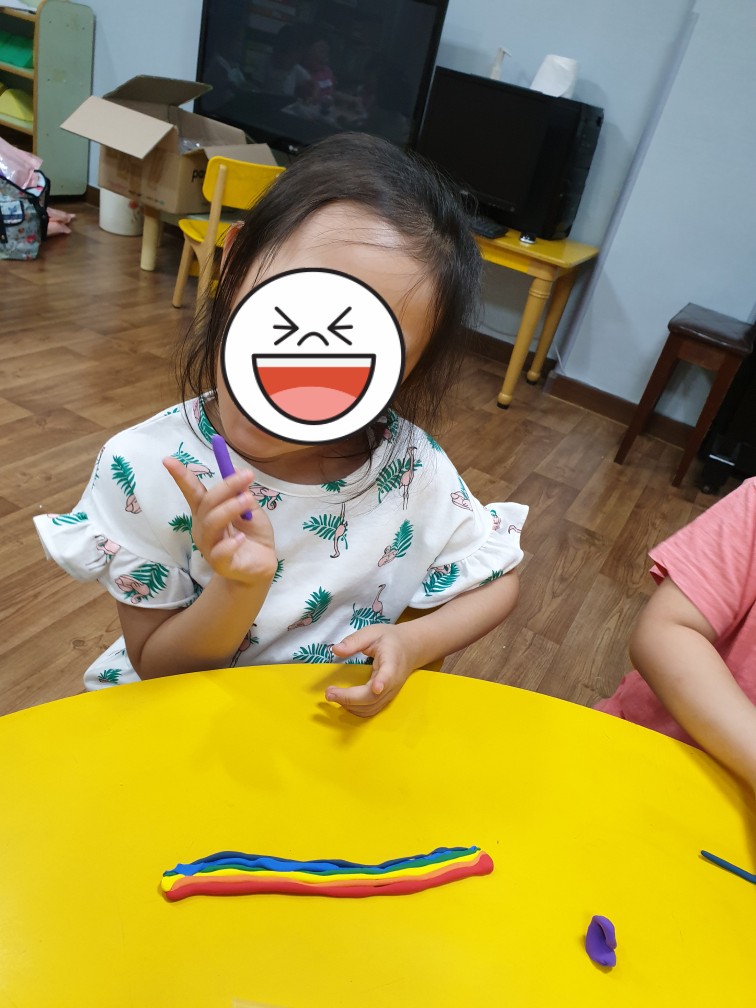 하이캠유치원클레이아트 무지개곰사탕통 햄버거만들기 클레이수업 점핑클레이자격증반대전가오풀잎문화센터 042 272 5579