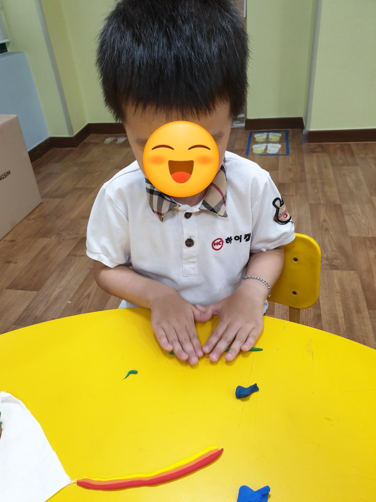 하이캠유치원클레이아트 무지개곰사탕통 햄버거만들기 클레이수업 점핑클레이자격증반대전가오풀잎문화센터 042 272 5579